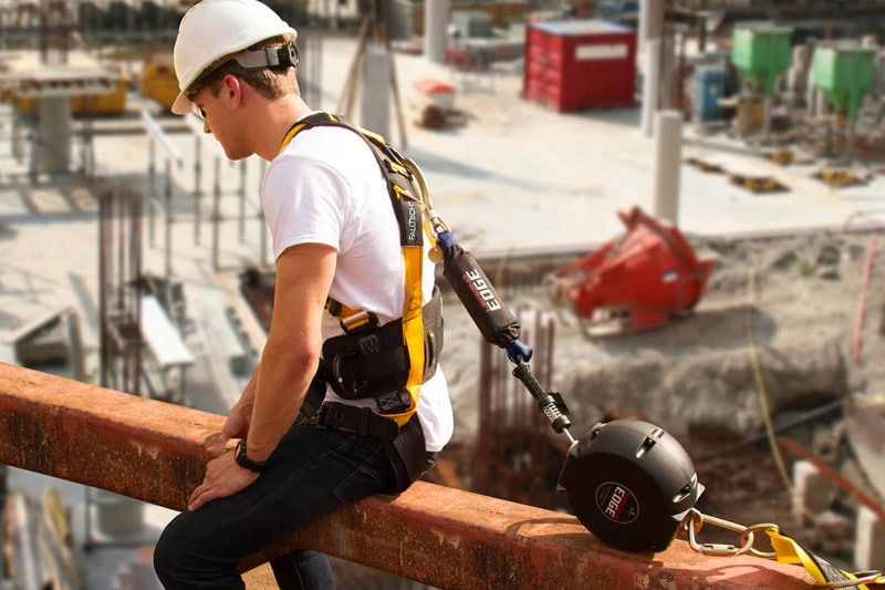 مشخصات و کاربردهای کمربند ایمنی هارنس فول بادی - تجهیزات ایمنی ایران