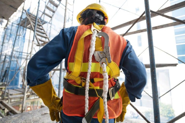 تفاوت کمربند ایمنی و هارنس - تجهیزات ایمنی ایران