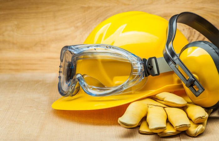 تجهیزات ایمنی برق کاری را بشناسید - تجهیزات ایمنی ایران